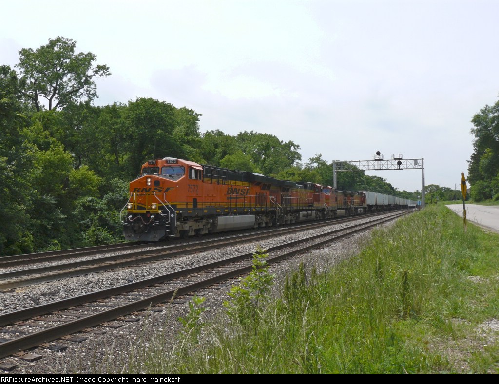 BNSF 7572